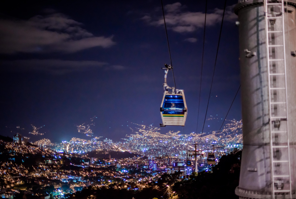PRESENTAN PROYECTO DE TELEFÉRICO QUE UNIRÁ PLAN DE VALPARAÍSO CON ...